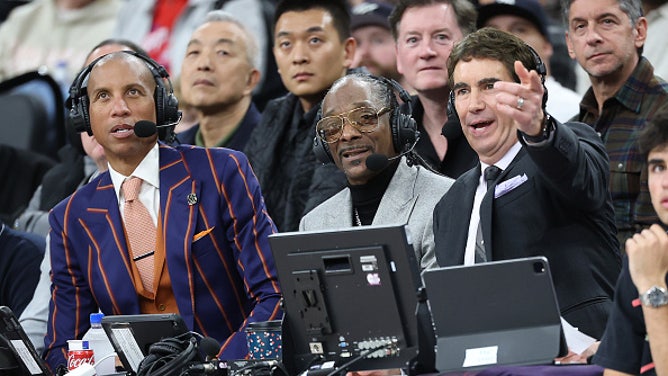 Drop It Like It’s Hot: Steve Kerr Loses His Cool, Gets The Boot While ...